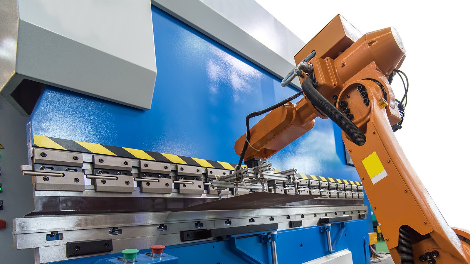 Enabling Industrial Robot Control with DFI’s Rugged Qseven Module